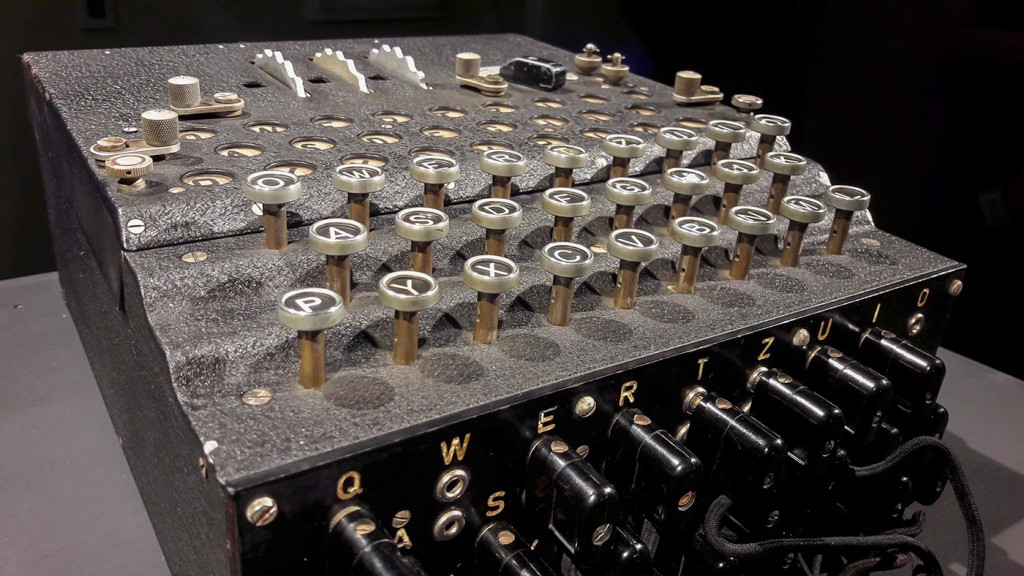 Legendarni polscy kryptolodzy uhonorowani na pocztówce. 90 lat temu ...