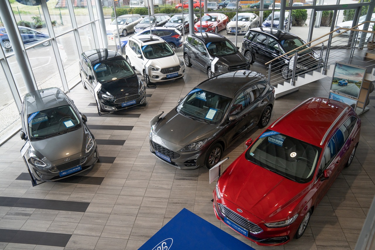 Samochody dostępne w programie Ford Używane w jednym z salonów ...