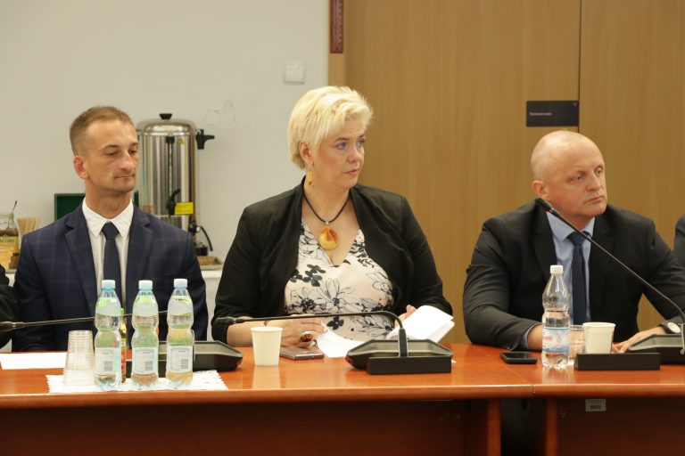 Rada powiatu olsztyńskiego wybrała starostę i przewodniczącego [ZDJĘCIA ...