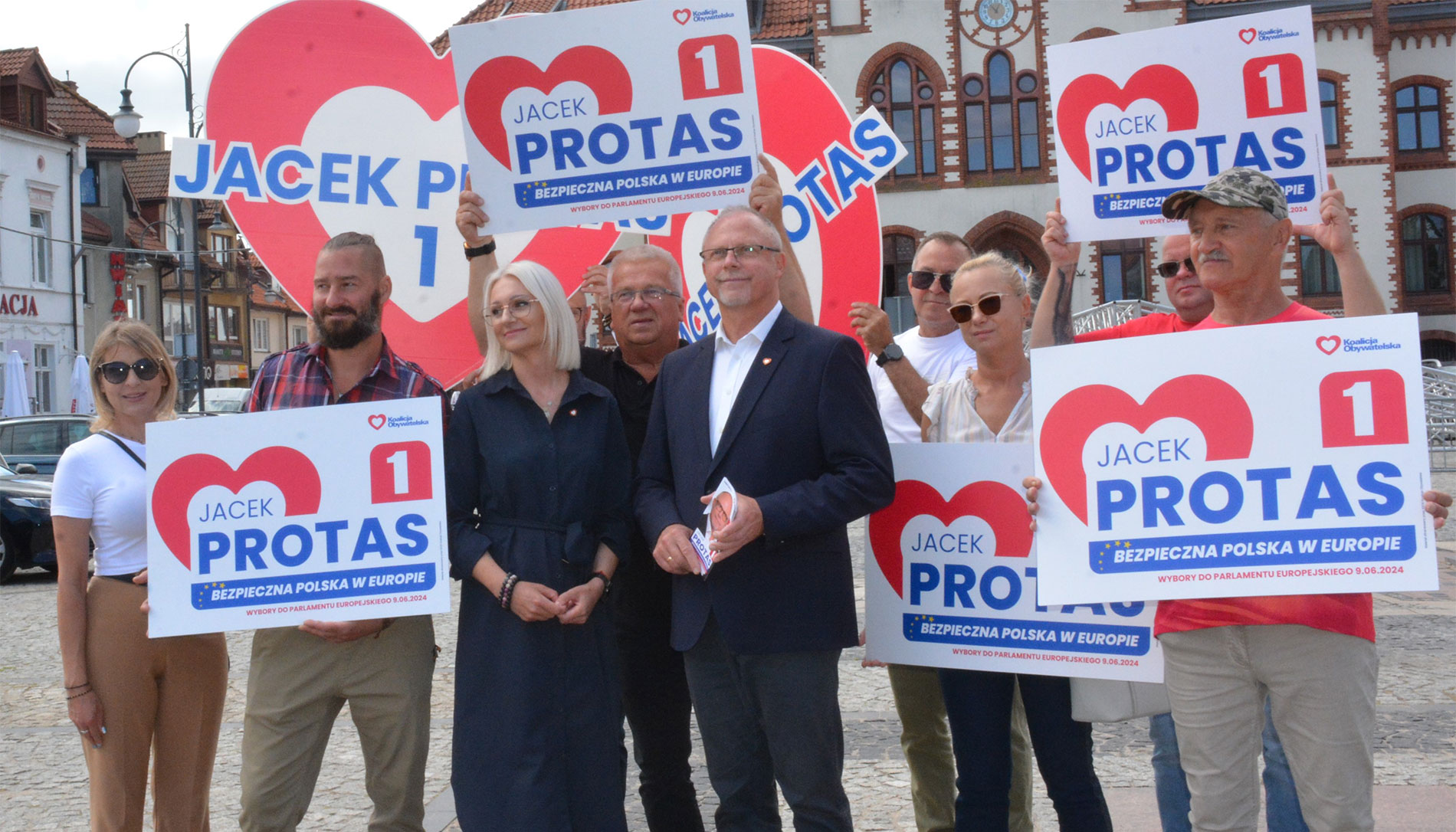 Jacek Protas zachęcał w Piszu do głosowania w wyborach : Radio Olsztyn